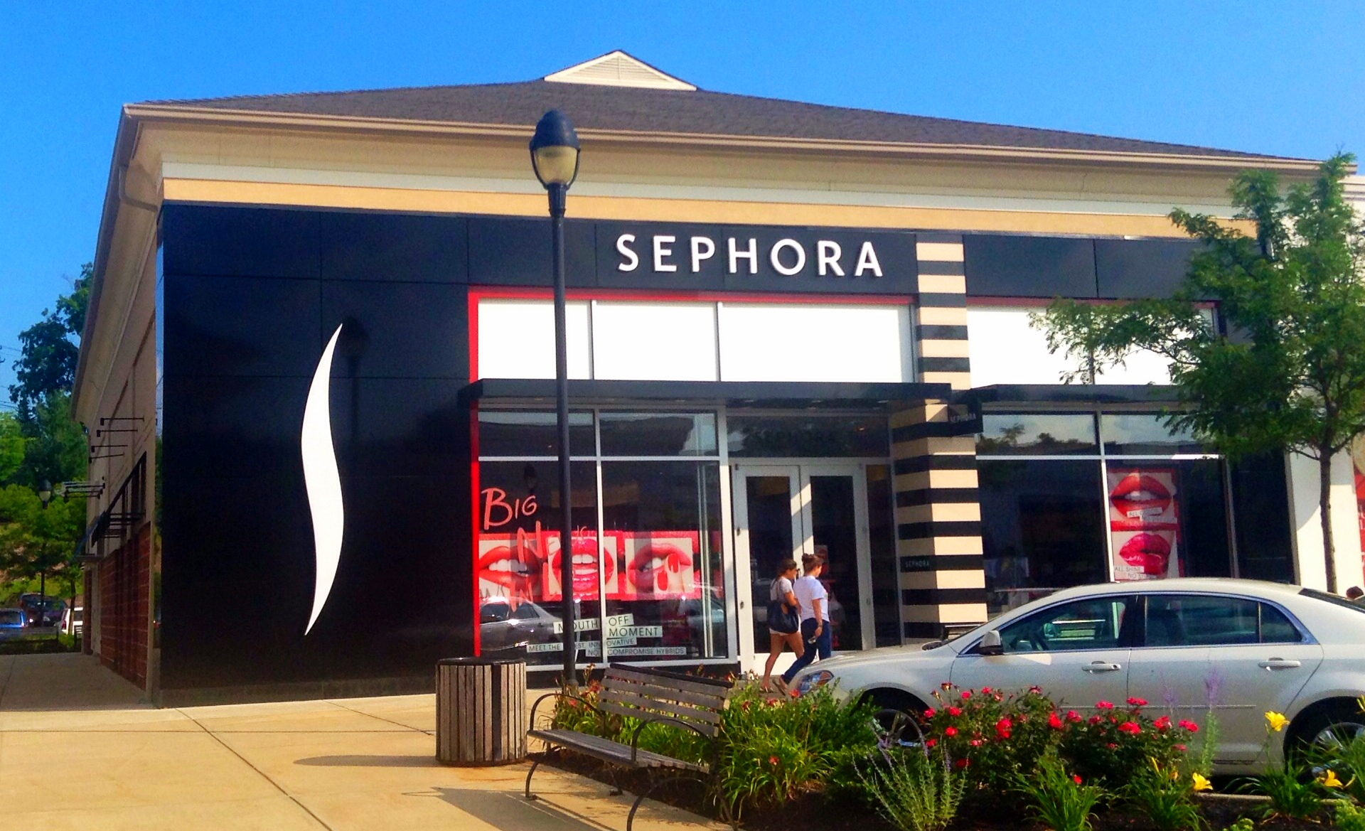 What is the history of Sephora?