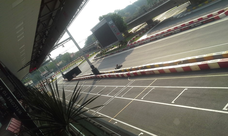 BEHIND THE SCENES OF KRANJI GO-KART RACING CIRCUIT