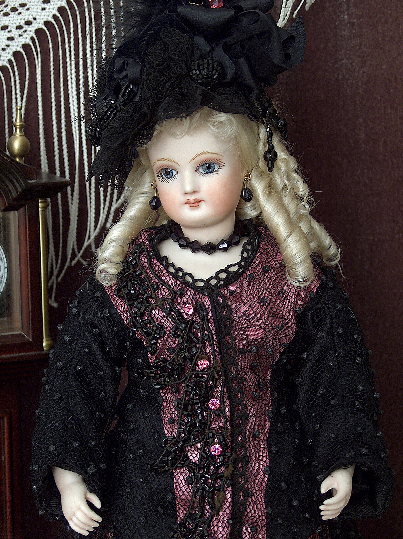 "Lily" FG LADY DOLL
