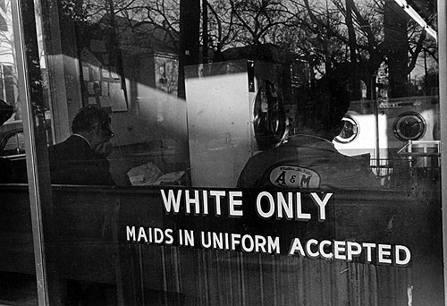 LA SEGREGACIÓN RACIAL EN LOS EEUU