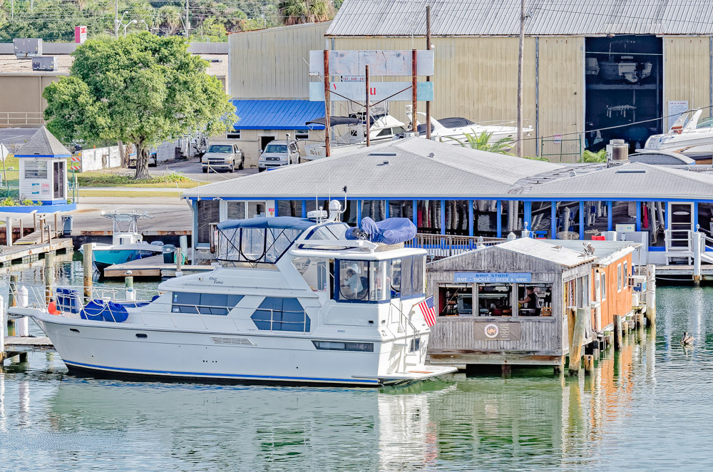 Our Time Yacht Arriving and Departing Maximo Marina, St. Petersburg ...